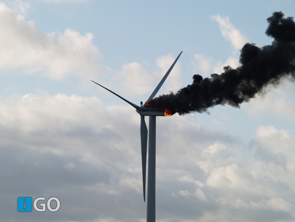 De bijna verboden foto #Windmolenfoto | MAD Media Magazine